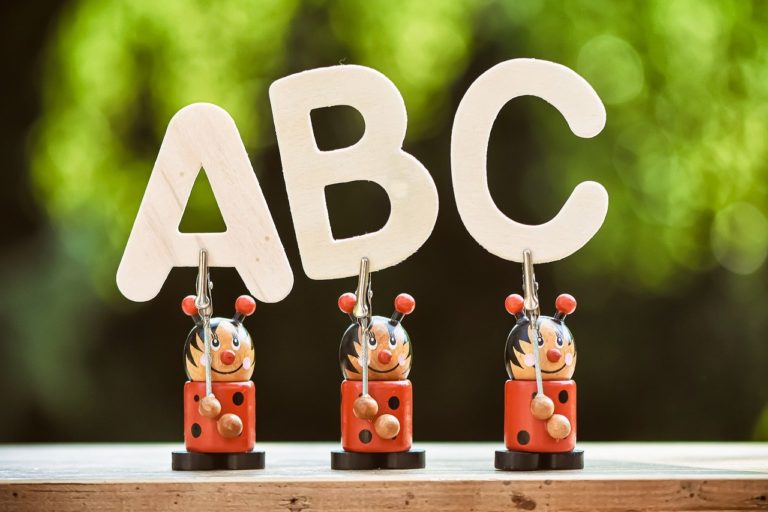 Top Tips to Learn the Romanian Alphabet for Beginners – OptiLingo