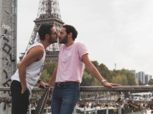 OptiLingo: Language App - 18 Romantic French Phrases to Find Love in France